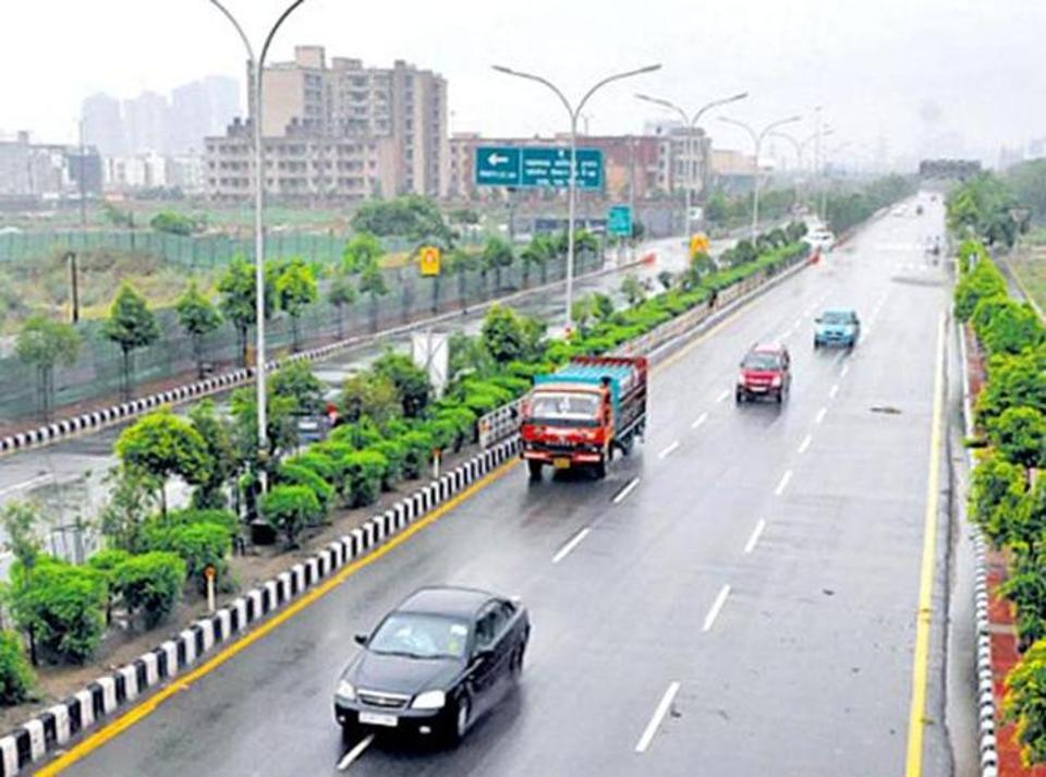 Uttar Pradesh plans to have largest network of expressways | Hindustan ...
