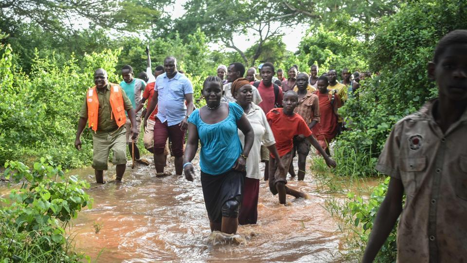 At least 41 killed, 2,000 affected as Kenyan dam bursts after heavy ...