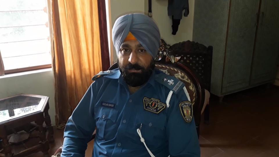 Pak’s first Sikh police officer alleges was thrashed, forcibly evicted ...