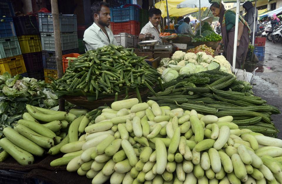 Market Watch: Pune’s vegetable demand dips, prices follow suit ...