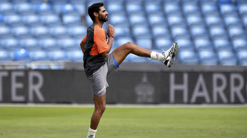 Bhuvneshwar Kumar Bowling Action