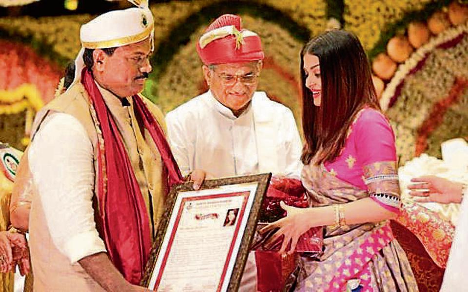 Pune’s cultural centre inaugurated by Aishwarya Rai Bachchan preserve ...