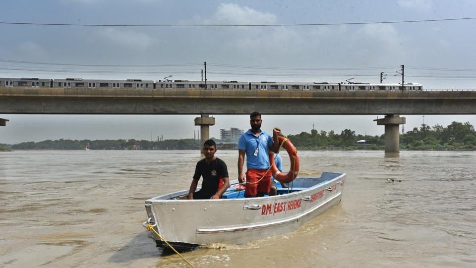 Photos| Delhi Boat Club: The daredevils patrolling the Yamuna ...