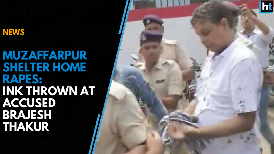 Muzaffarpur shelter home rapes: Ink thrown at accused Brajesh Thakur | Hindustan Times