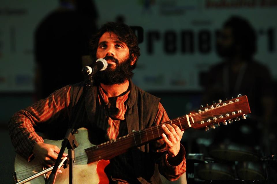 A guitar that’s also a drum? These young musicians are redesigning ...