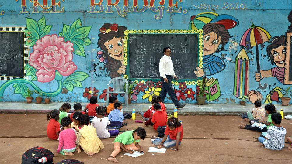 Under a tree, flyover or on roadside: Delhi’s informal schools for ...
