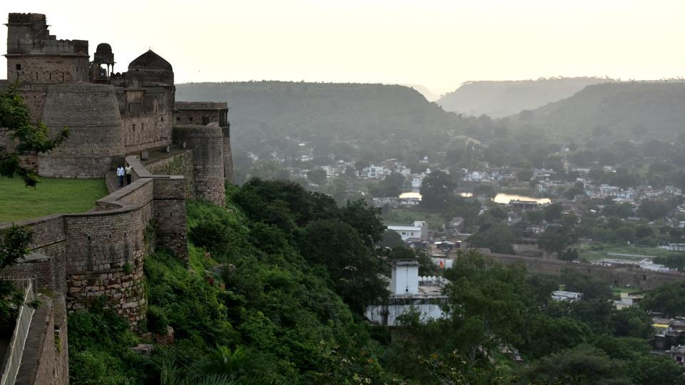 Photos: Chronicling Chanderi, beyond textiles and cinematic portrayals ...