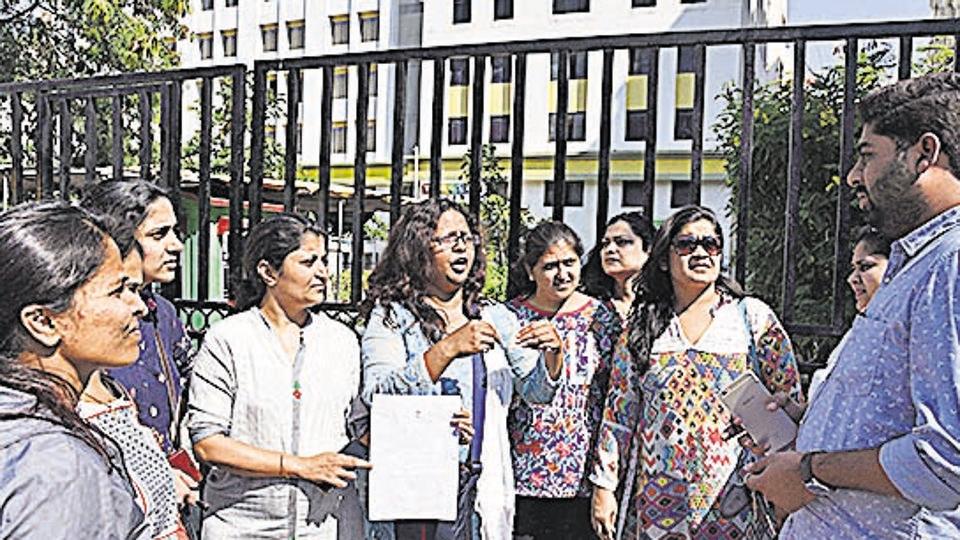 Fee issue: Pune school refuses entry to Class 7 student, second day in ...