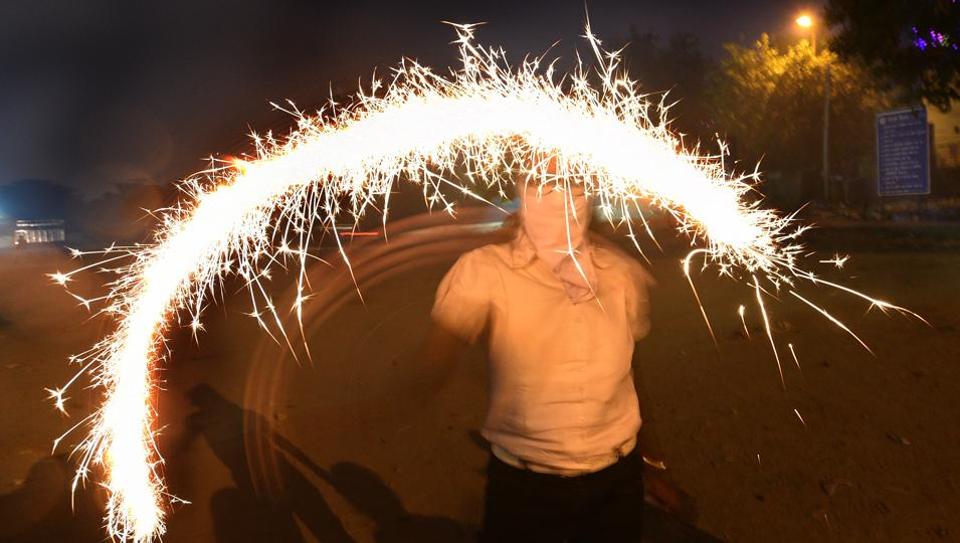 Amid ‘green cracker’ pitch, Rajasthan lab comes up with e-crackers ...