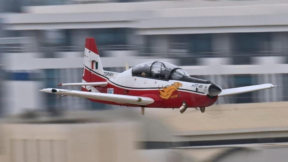 HAL successfully begins spin test for trainer aircraft HTT 40 | Latest ...