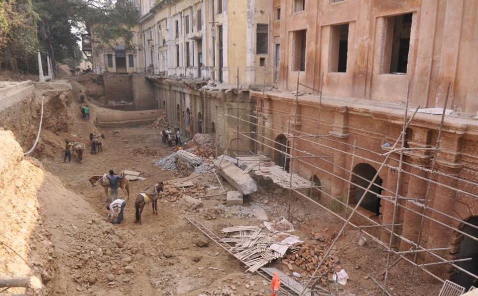 Lucknow: One more story from history unearthed at Chhatar Manzil ...