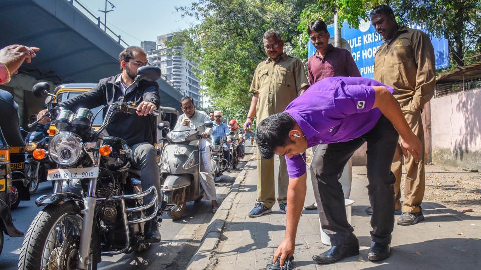 After anti-spitting campaign, Pune municipal corporation to now fine ...