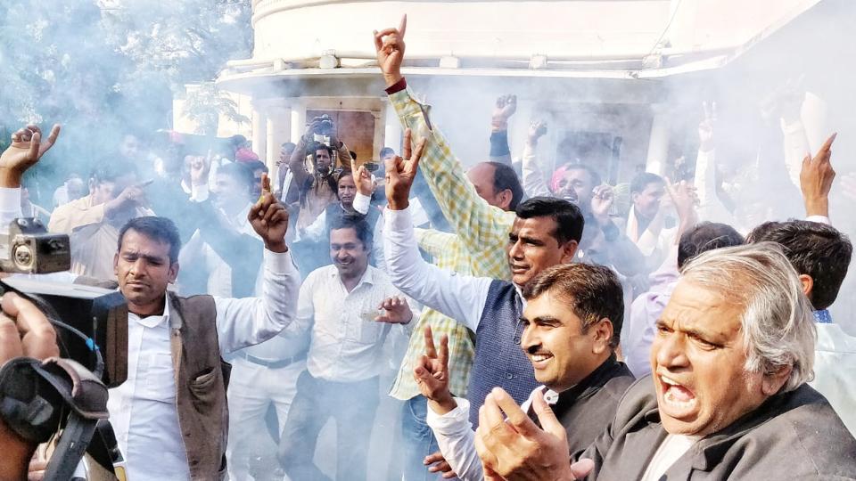 Live: Kamal Nath elected as new Madhya Pradesh chief minister, Congress ...
