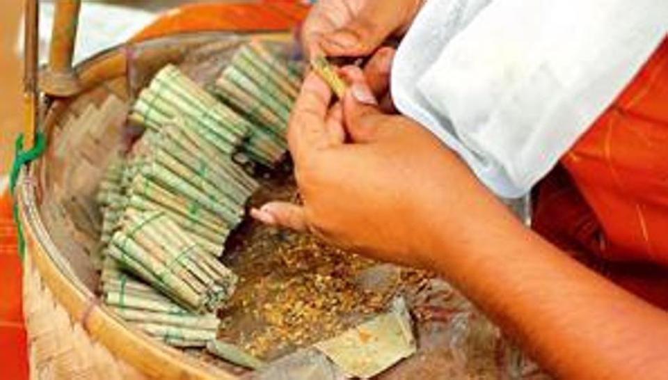 Bidi smoking cost India ₹80,550 crore in ill health and premature ...