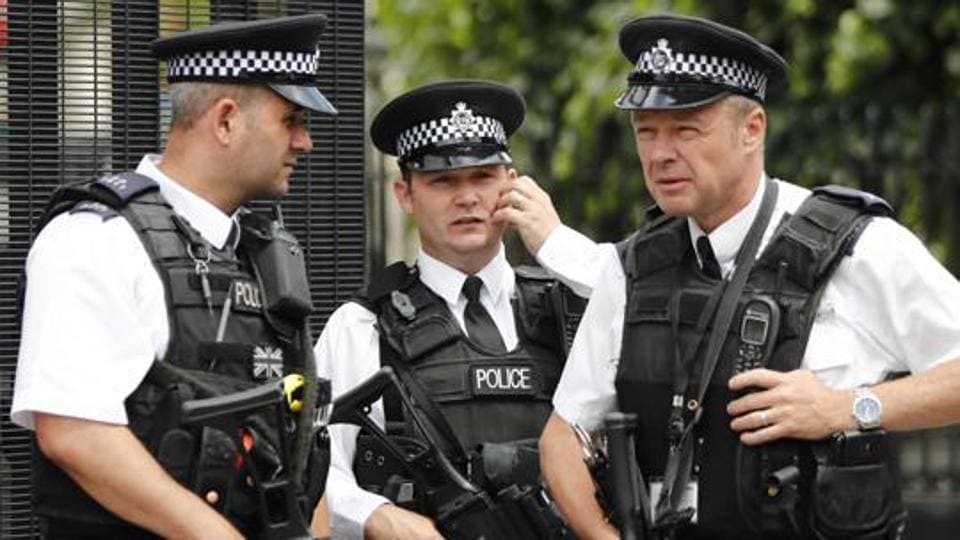 UK police closer to solving 22-year-old murder case of Indian-origin ...