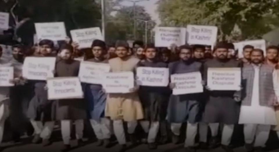 AMU students hold protest march against civilian killings in J&K ...