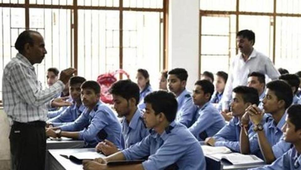 Class 6 Haryana government students to be taught in English | Hindustan ...