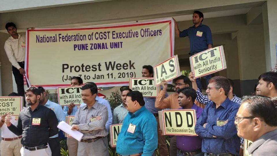 Protest in Pune: Central Excise and CGST officers agitate over ...