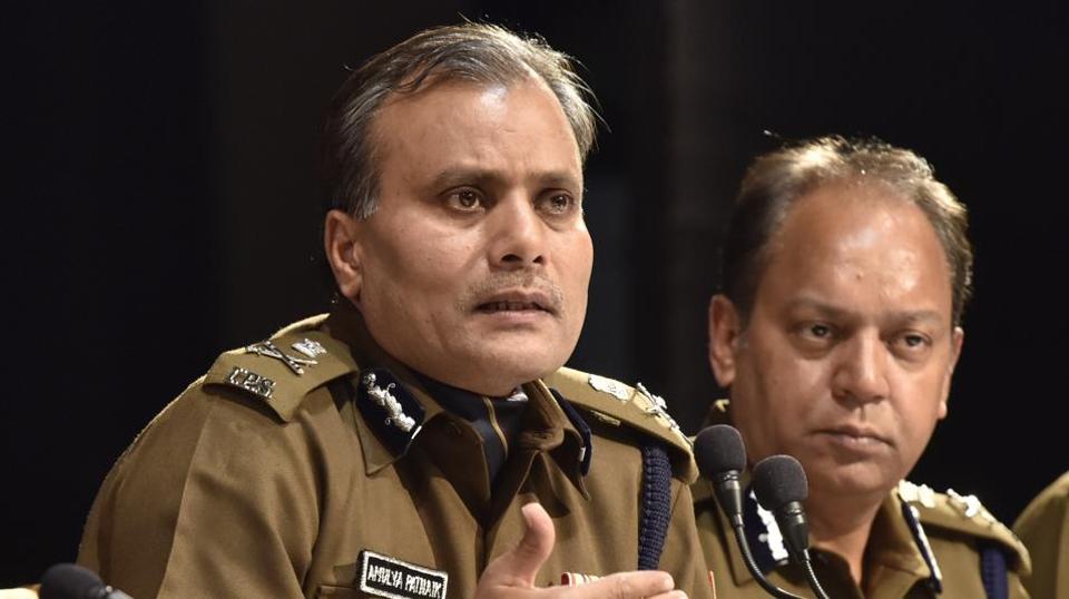 Nothing to fear, police uncle is here: Delhi Police launches outdoor ...