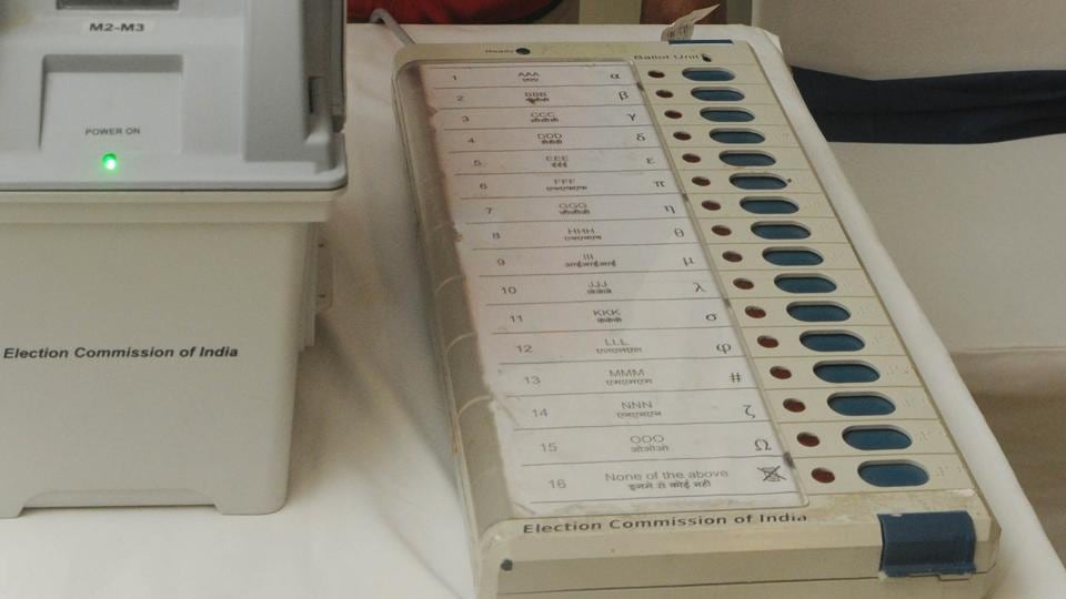 EVM hacking claim: Delhi Police files FIR | Latest News India