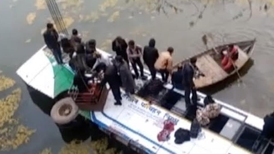 Bus falls into 25-feet gorge in Rajasthan’s Chaksu, no casualties ...