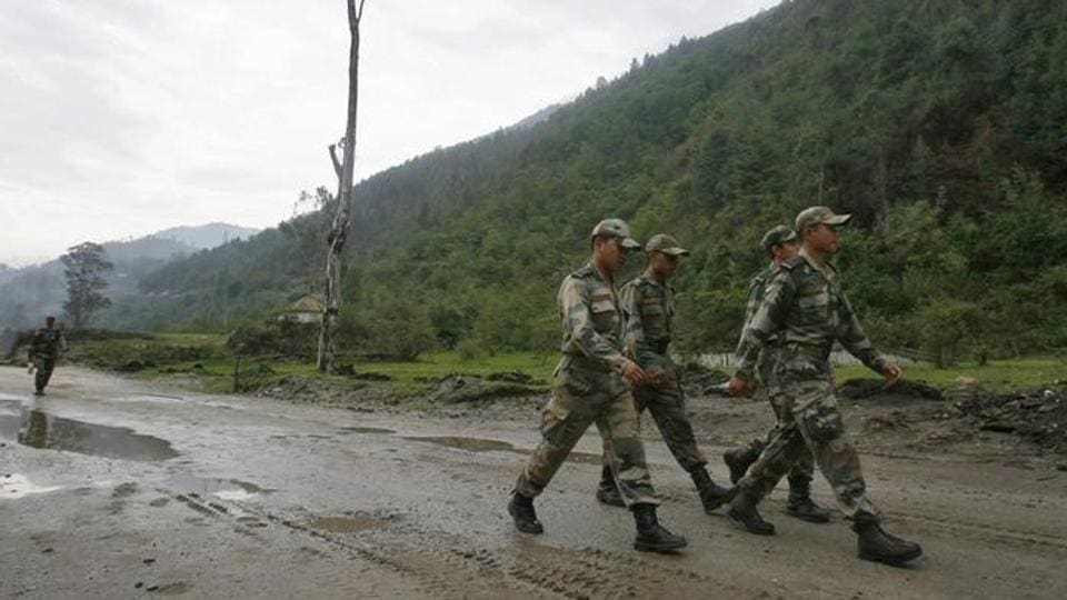 India pushes to complete 61 strategic roads on China border by 2022 ...