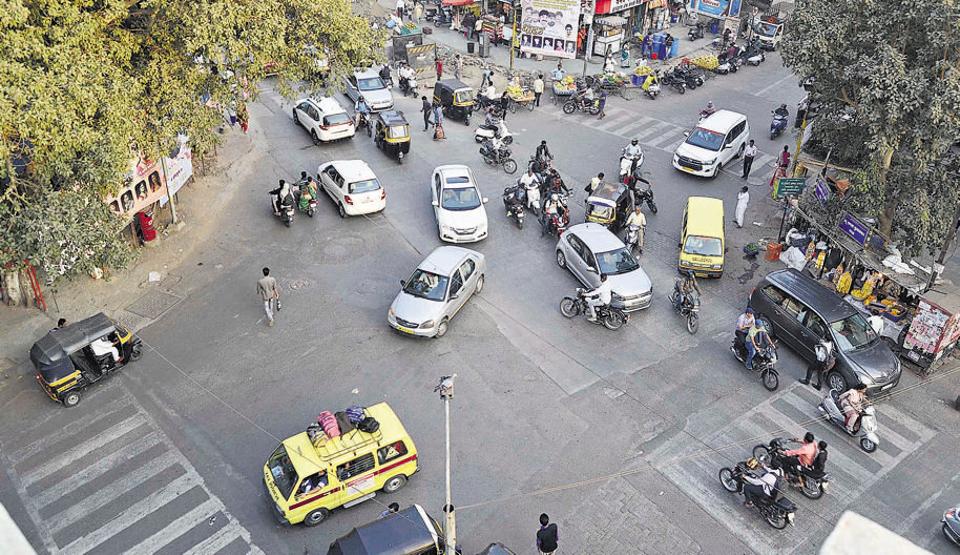 Tackling traffic congestion: 25 busy junctions in Pune to undergo a revamp | Hindustan Times