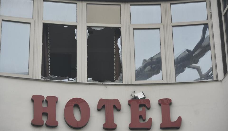 ‘Delhi hotel where fire killed 17 had no smoke alarm, glass windows ...