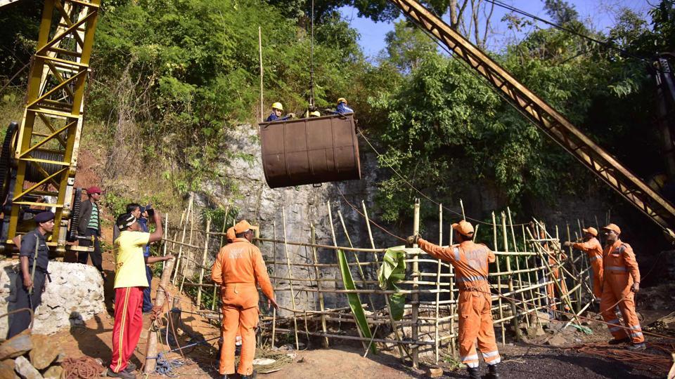 Meghalaya mining tragedy: Decomposed body parts detected by Navy ROV ... Meghalaya mining tragedy: Decomposed body parts detected by Navy ROV ...