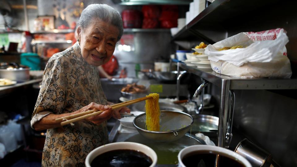 Photos: Singapore’s hawker culture faces extinction as vendors age ...