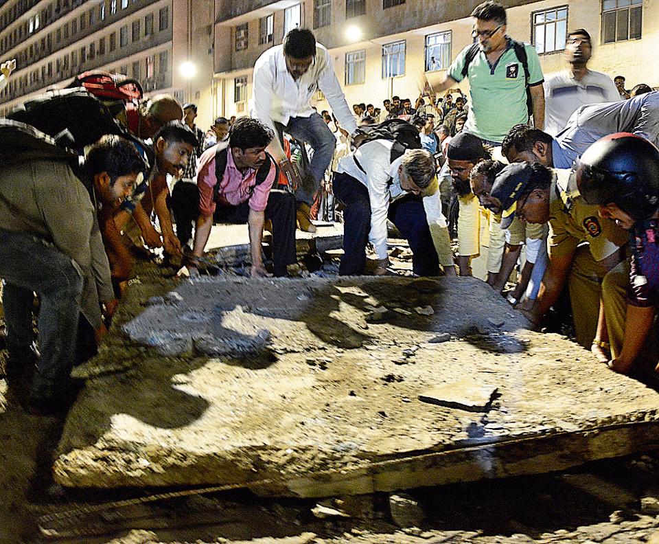 Mumbai bridge collapse: Safe in August 2018, crashed in March 2019 ...