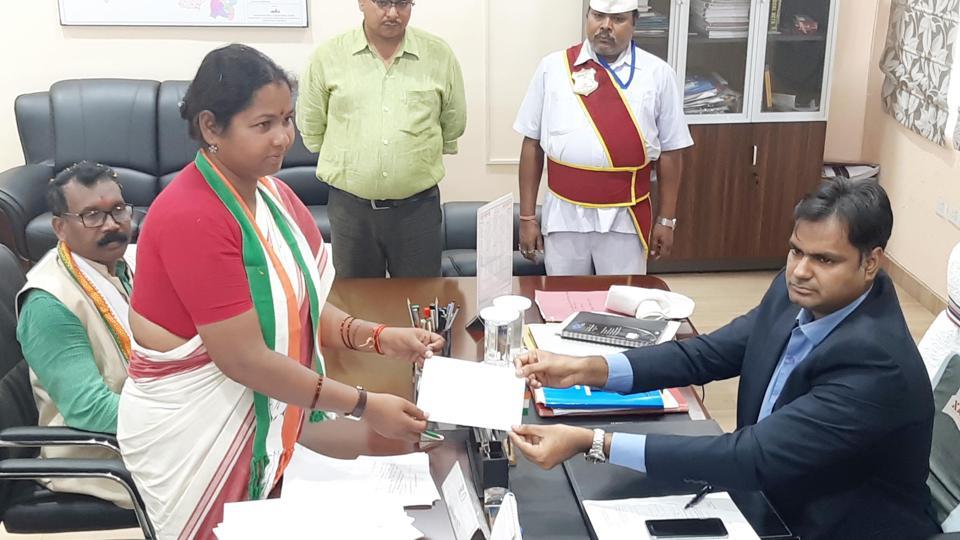 Lok Sabha Elections 2019 : Congress candidate Geeta Koda files ...