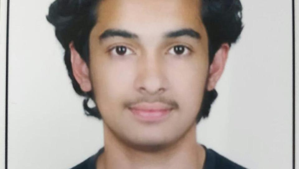 Three from Maharashtra among 50 all-India NEET 2019 toppers - Hindustan ...