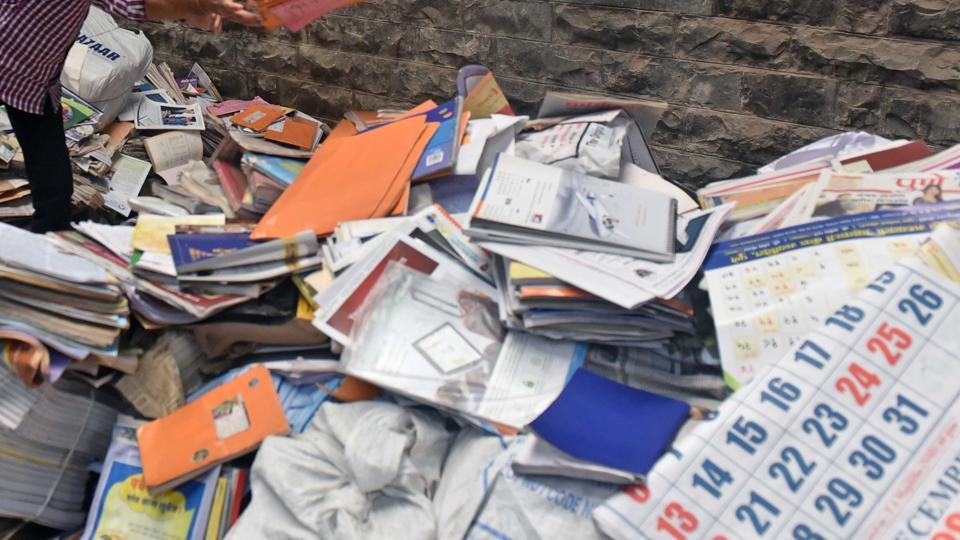 8-year-old Indian expat student collects 15,000 kg paper waste in Dubai ...