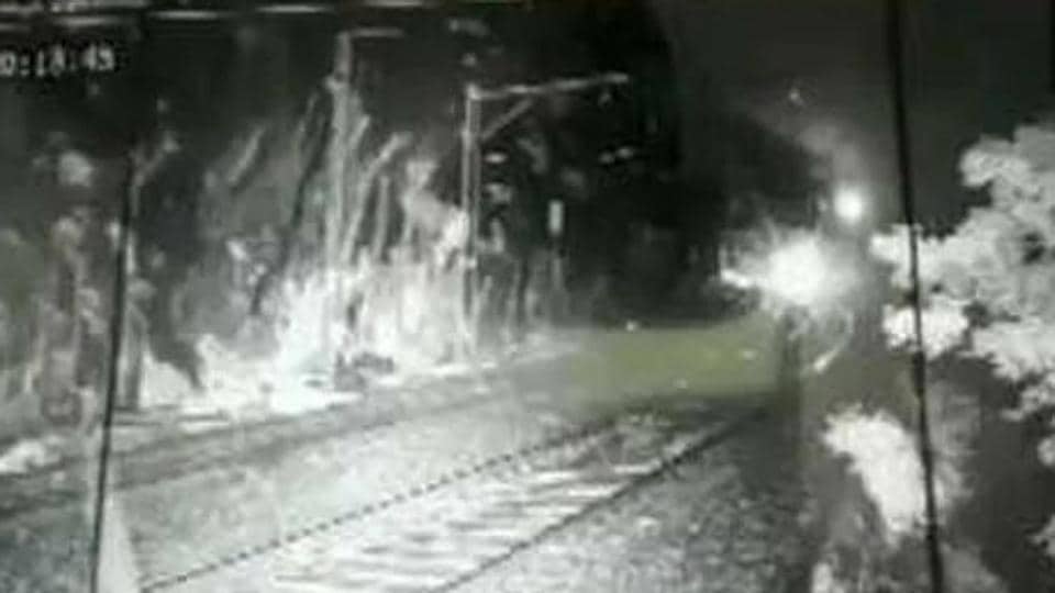 Train accident averted due to CCTV cameras on Mumbai-Pune route ...