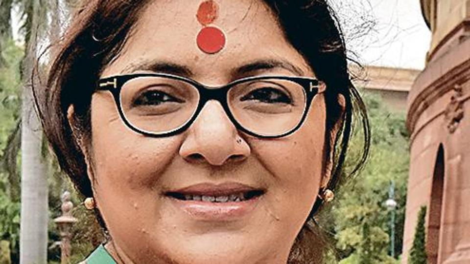 ‘Will give my 100% to bring industry’: Former actor Locket Chatterjee ...