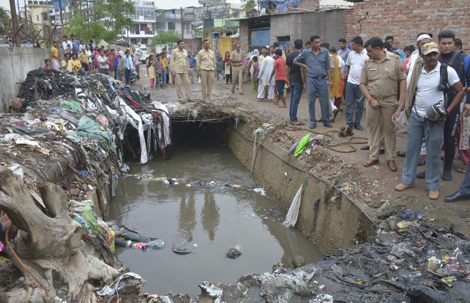 Class 10 student dies after falling into drain | India News