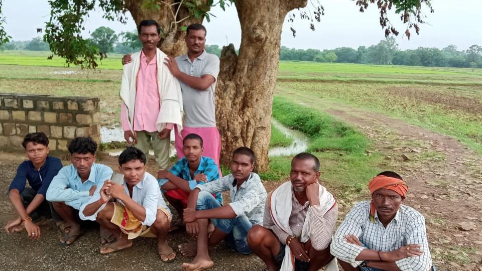 80 residents of Sonbhadra’s Umbha village resolve to fight for ‘their ... 80 residents of Sonbhadra’s Umbha village resolve to fight for ‘their ...