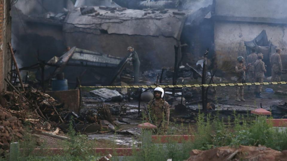 17 killed as Pakistani military plane on training flight crashes in ...