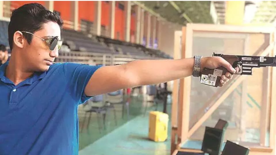 Adarsh Singh wins double gold in shooting meet | Hindustan Times