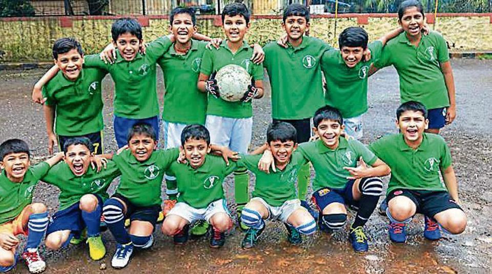 Students participate in football tournament - Hindustan Times