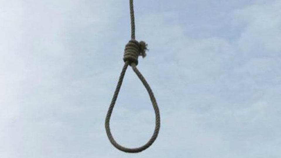 Woman, lover found hanging from tree in Ajmer | Hindustan Times