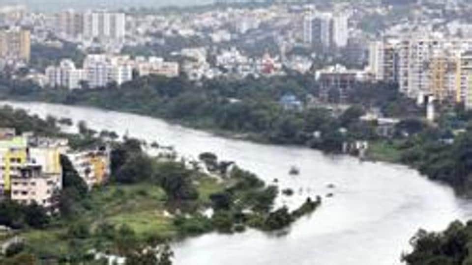 Five-member committee to visit 12 riverside dumping sites in Pune ...