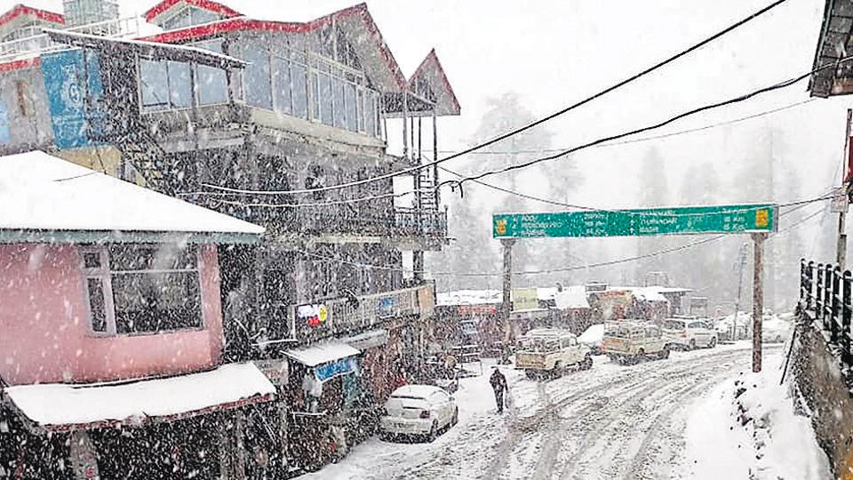 Hundreds stranded in Himachal Pradesh’s Kaza after freak snowfall ...