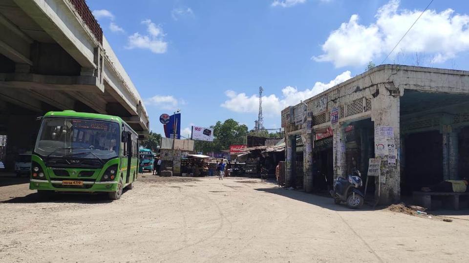 13 years on, Kharar awaits modern bus stand - Hindustan Times