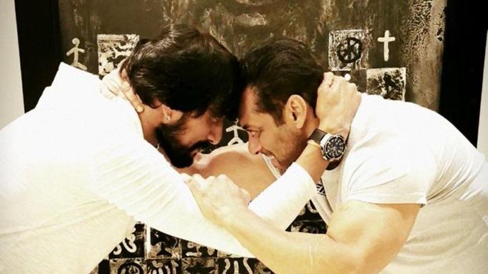 Dabangg 3 villain Sudeep says he had to kick Salman Khan in a scene ...
