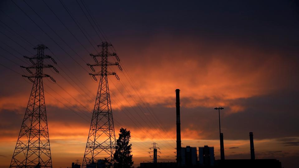 State discoms owe nearly Rs 10,000 crore to producers | Latest News India