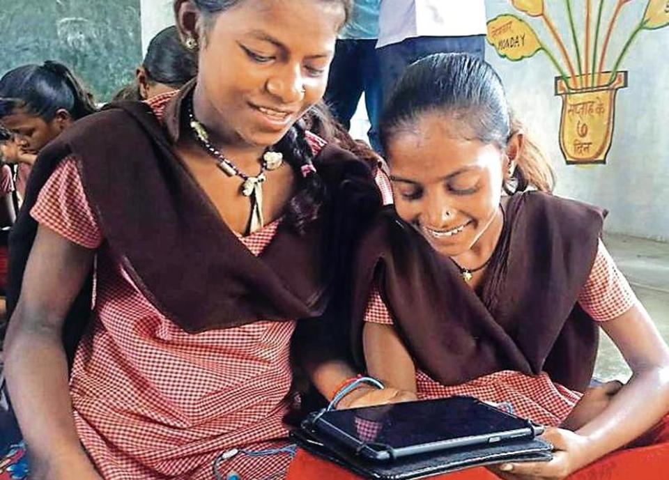 Village students in UP get digital learning lab | Hindustan Times
