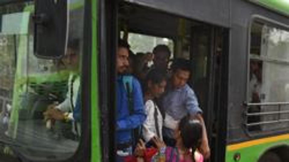 Buses still not enough to handle extra odd-even rush: Experts ...