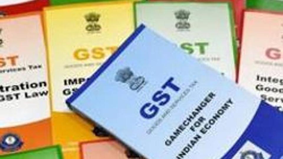 GST Superintendent from Meerut arrested by CBI in Rs 3 lakh bribe case ... GST Superintendent from Meerut arrested by CBI in Rs 3 lakh bribe case ...